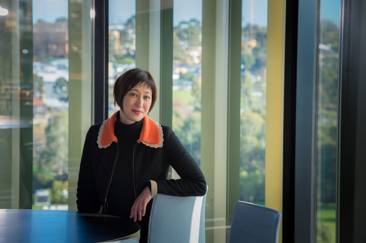 Language of the future or national threat? Unpacking the discourses of ...